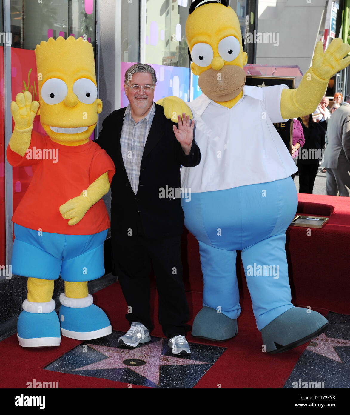 Homer simpson running hi-res stock photography and images - Alamy