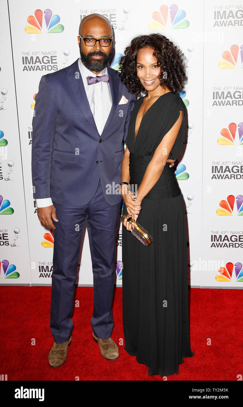 Mara Brock Akil (R) and Salim Akil arrive at the 43rd NAACP Image ...