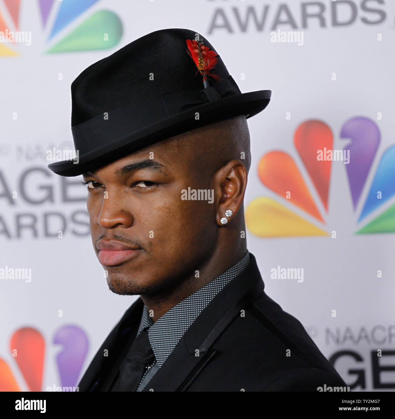 Singer Ne-Yo arrives at the 43rd NAACP Image Awards at the Shrine ...