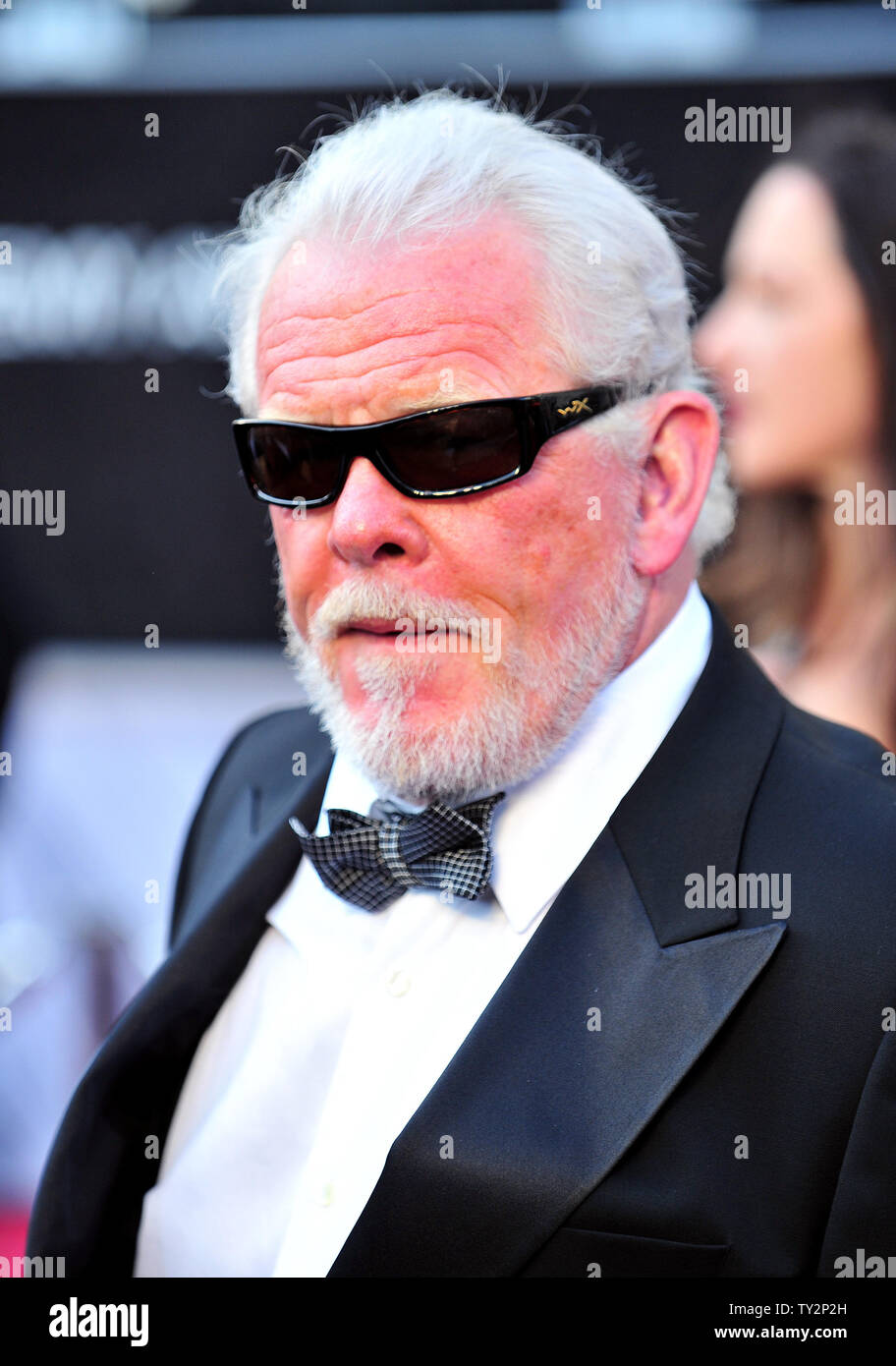Nick Nolte arrives on the red carpet at the 84th Academy Awards at the ...