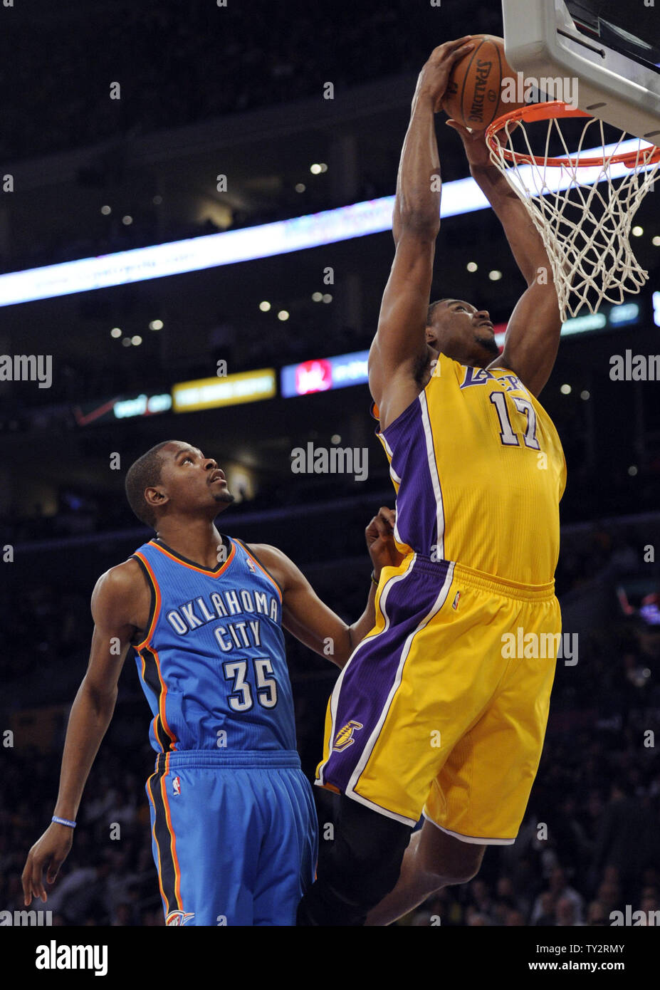 Kevin Durant Dunking On Andrew Bynum