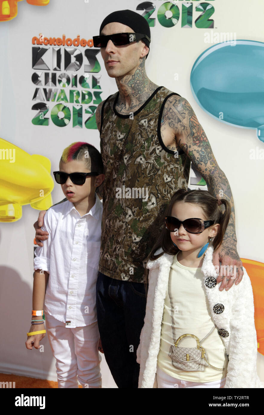 Musician Travis Barker and children arrive for Nickelodeon's Kids ...