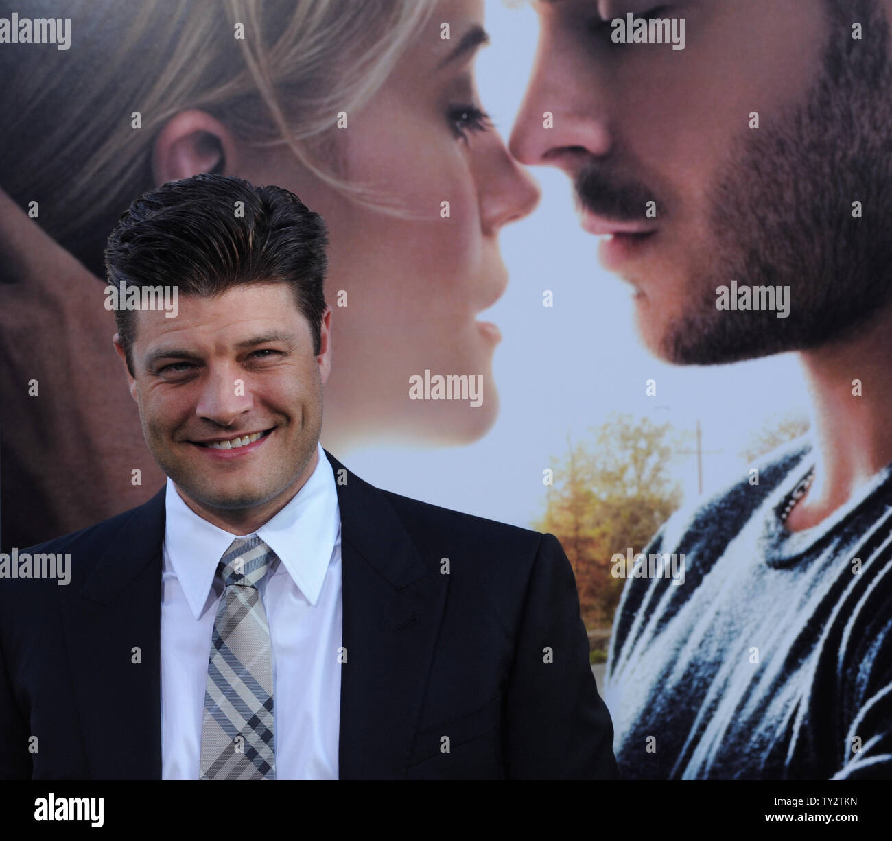 Jay ferguson at premiere of hi-res stock photography and images - Alamy