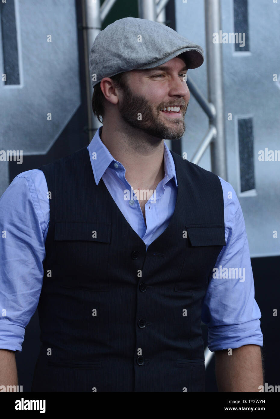 Actor Scott Porter attends the premiere of motion picture sci-fi ...