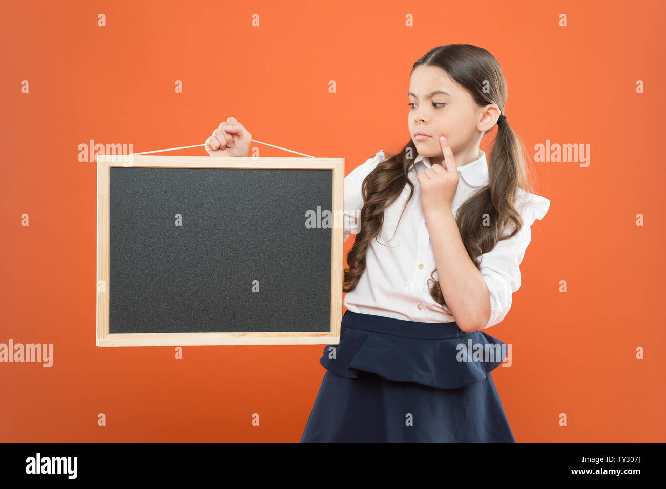 School announcement concept. Informing kids changes in school life ...