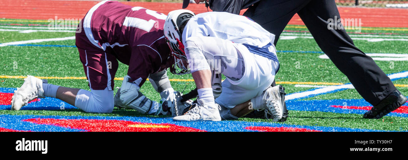 Faceoff hi-res stock photography and images - Alamy