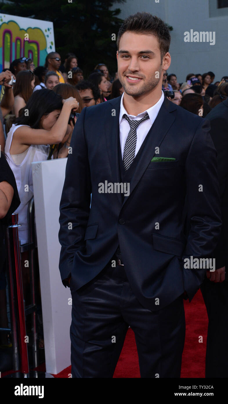 Step Up Revolution Ryan Guzman Suit