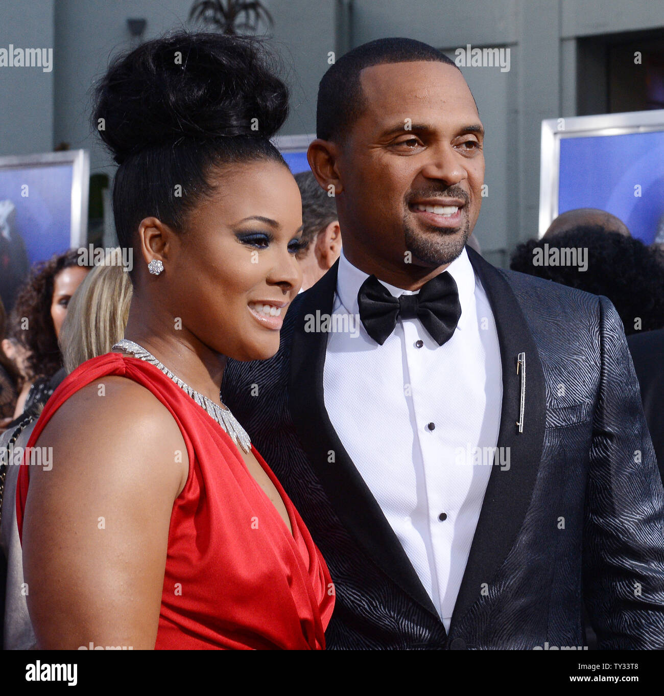 Mike Epps, a cast member in the motion picture drama "Sparkle", attends ...