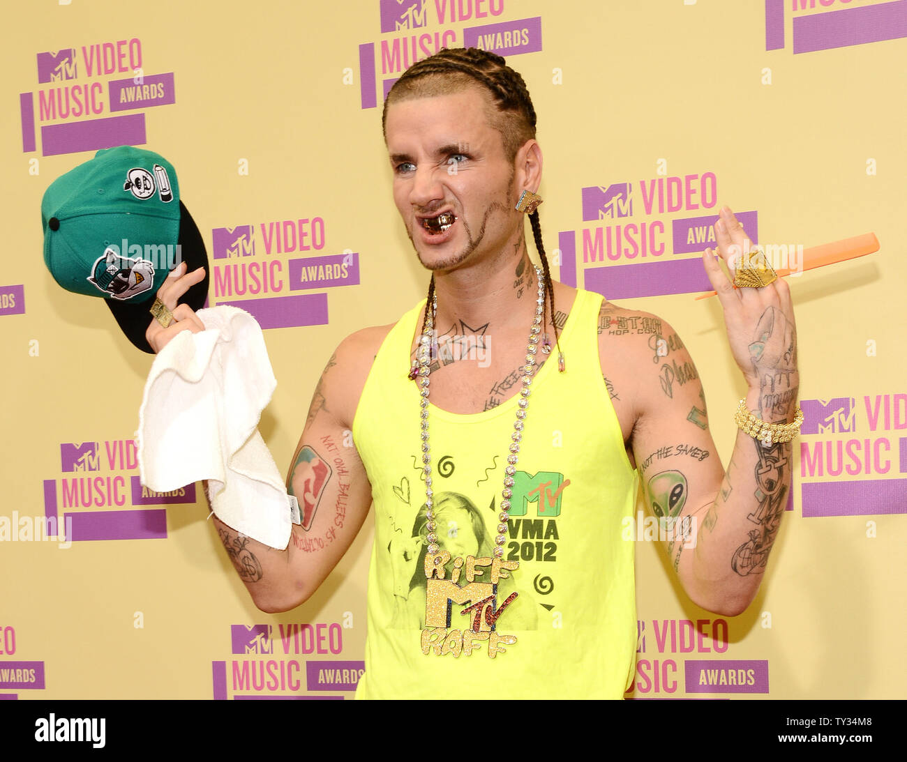 Rapper Riff Raff arrives for the MTV Video Music Awards at Staples ...