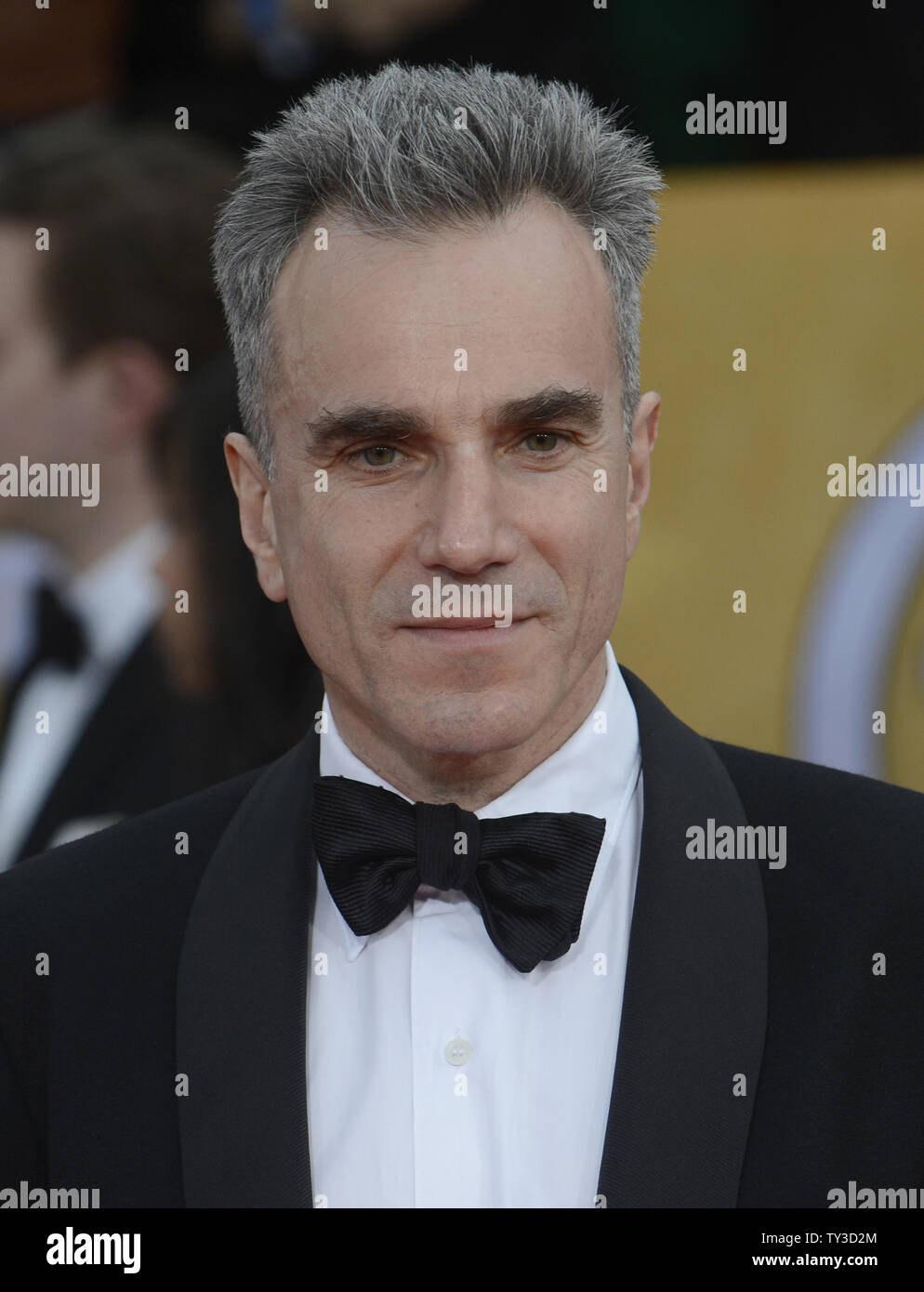 Actor Daniel Day-Lewis arrives for the 19th Annual SAG Awards held at ...