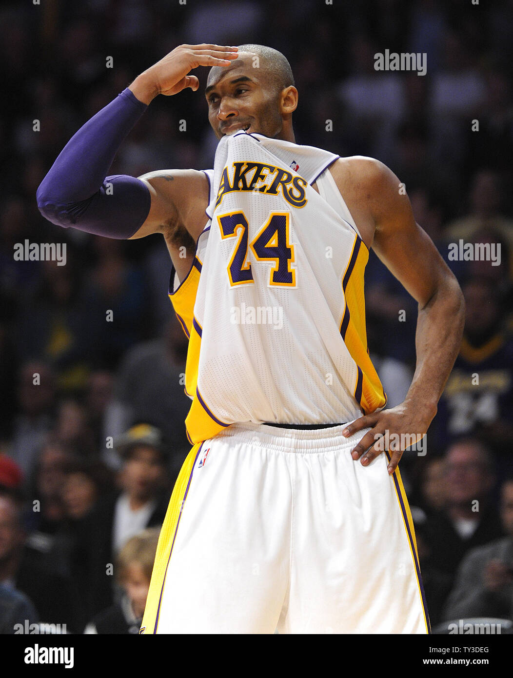 Los angeles lakers shooting guard kobe bryant hi-res stock photography ...