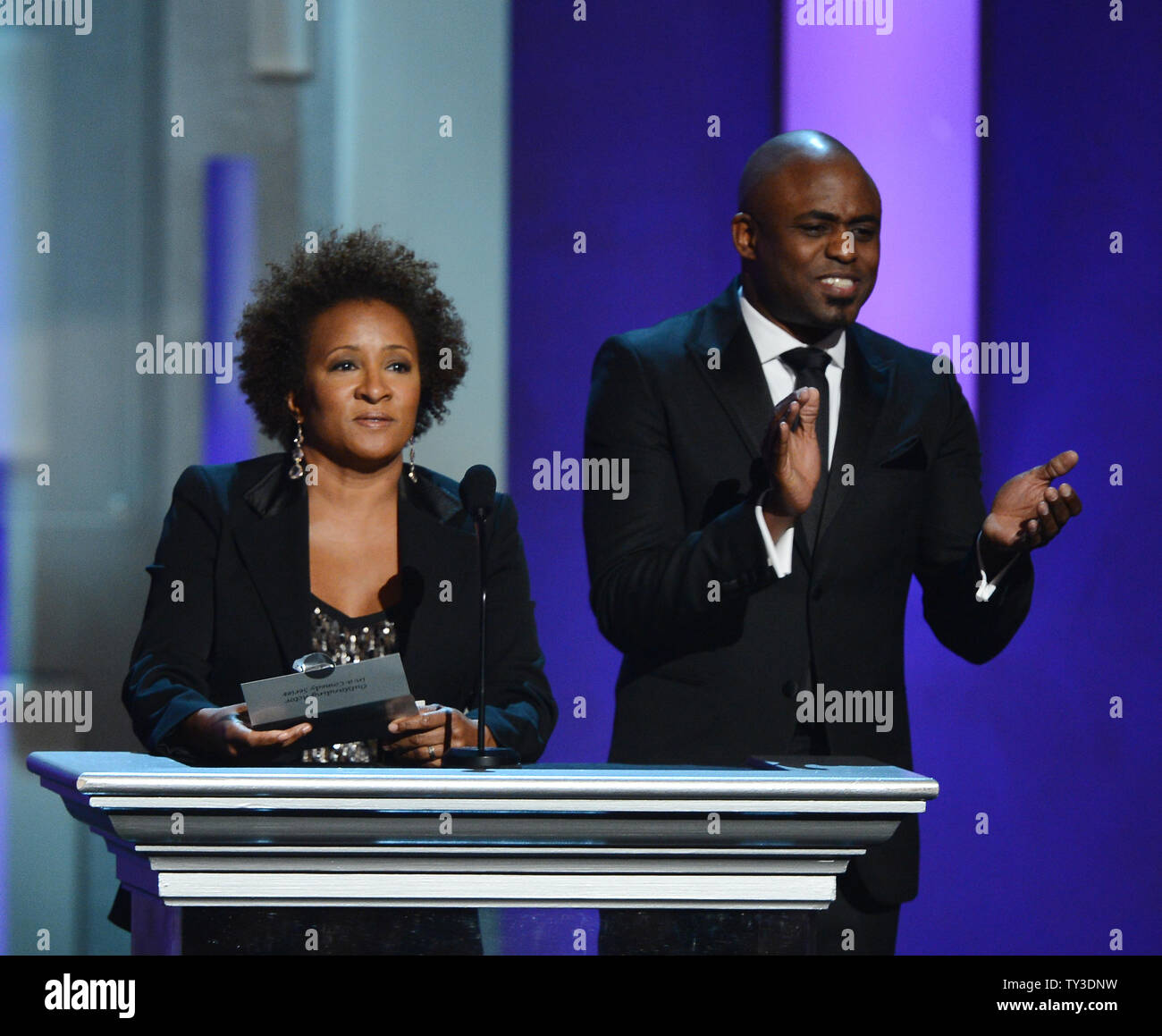 Actress wanda sykes hi-res stock photography and images - Alamy