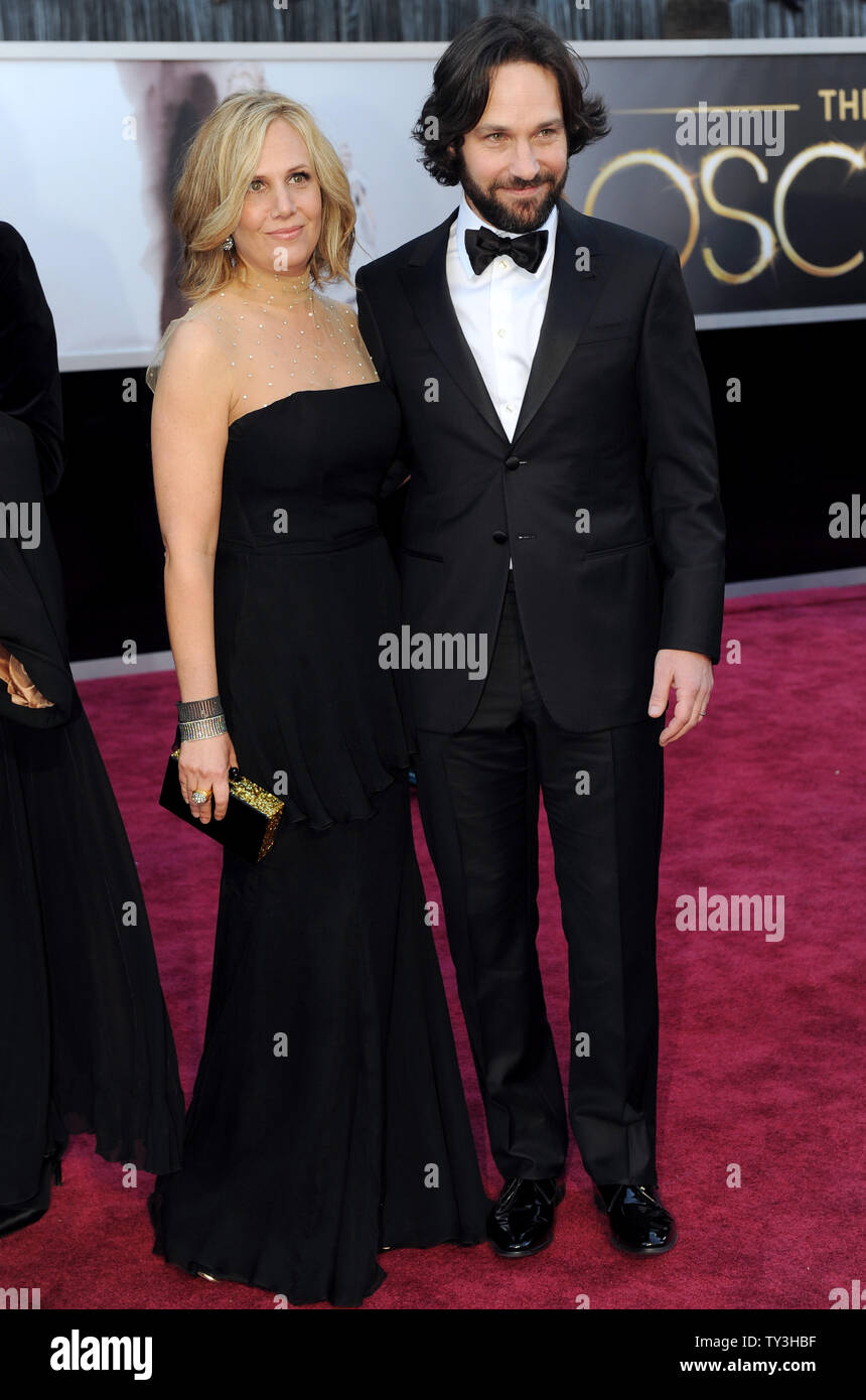 Julie Yaeger and Paul Rudd arrive on the red carpet at the 85th Academy ...