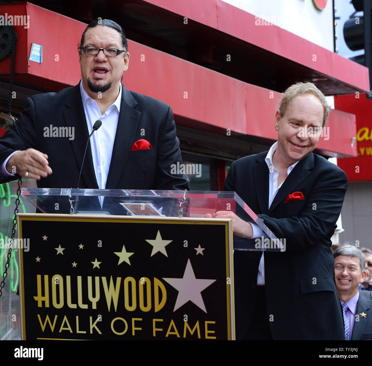 Penn Jillette (L) and Raymond Teller of the comedy magic duo Penn ...