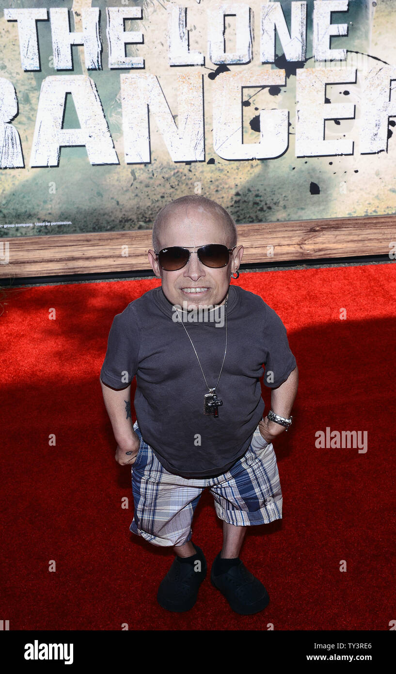 Verne Troyer arrives for the World Premiere of Disney/Jerry Buckheimer ...