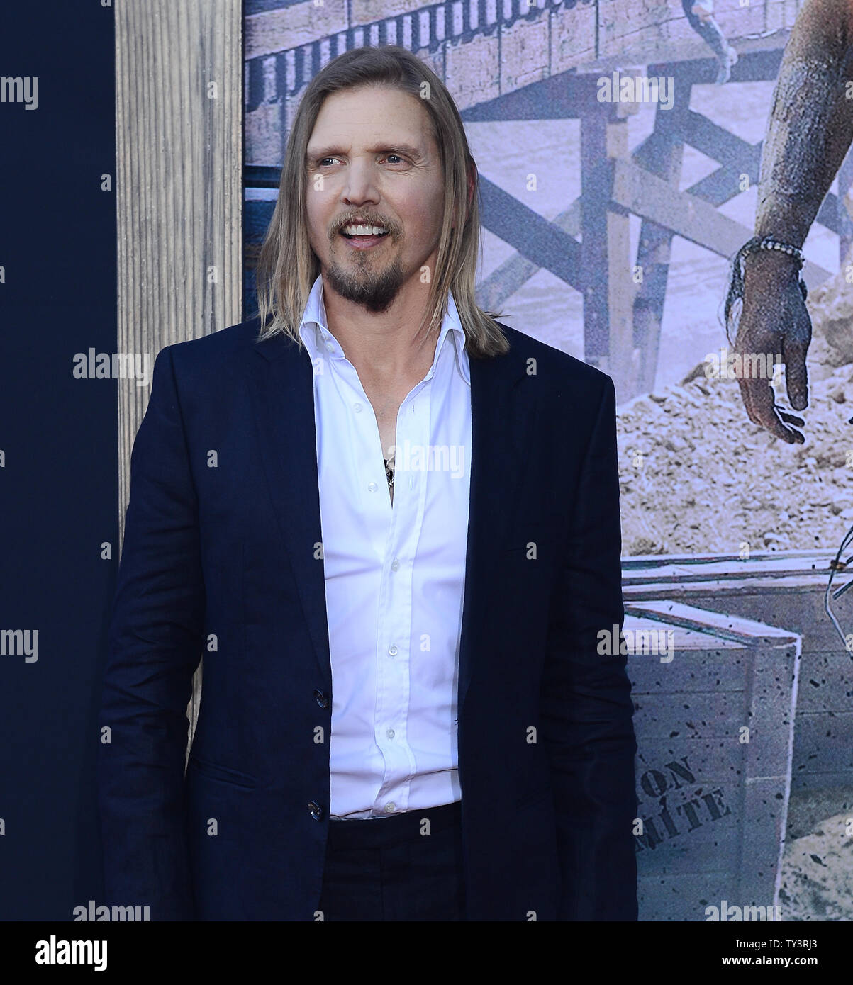 Actor Barry Pepper attends the premiere of the motion picture western ...