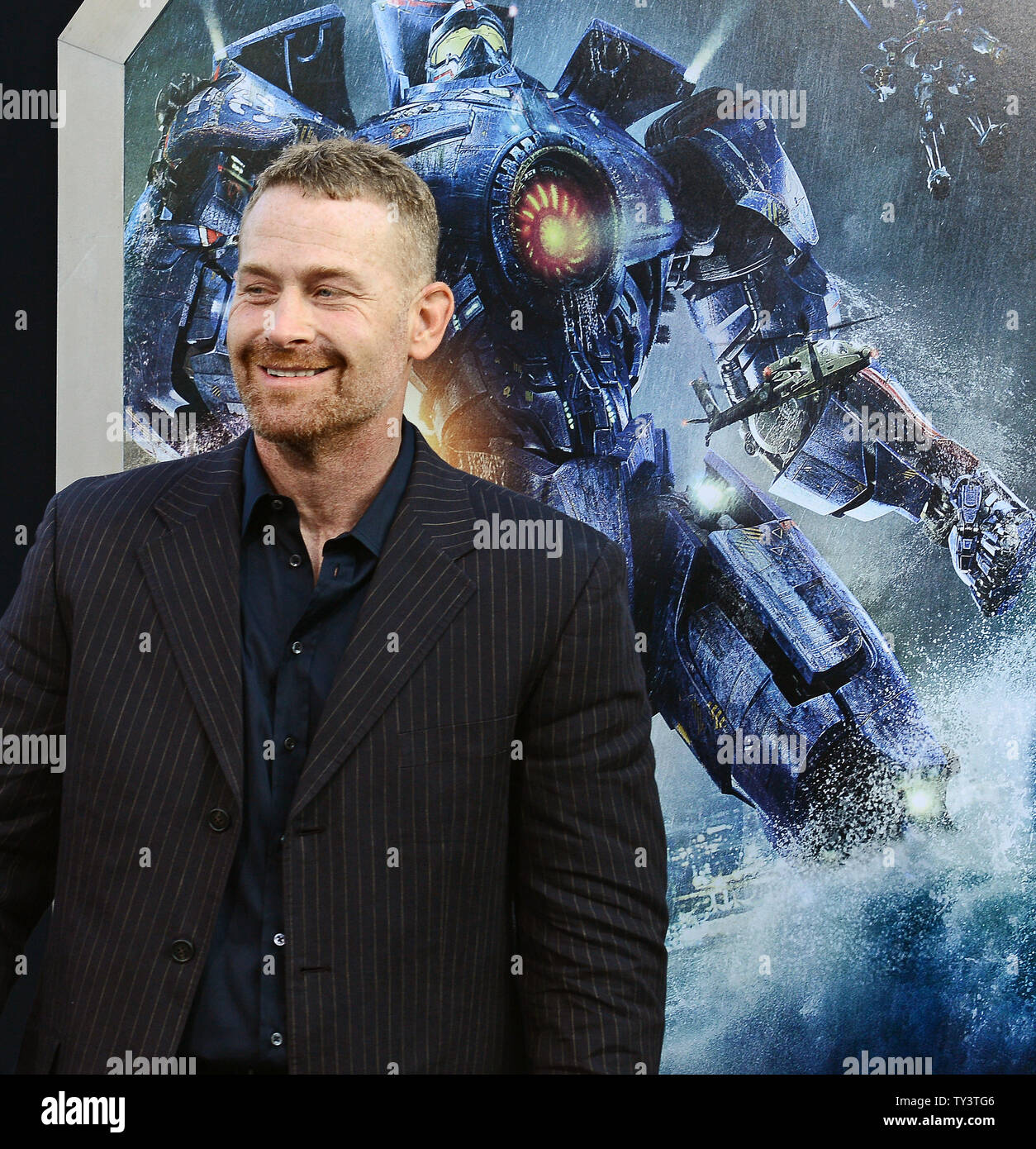 Max Martini Pacific Rim