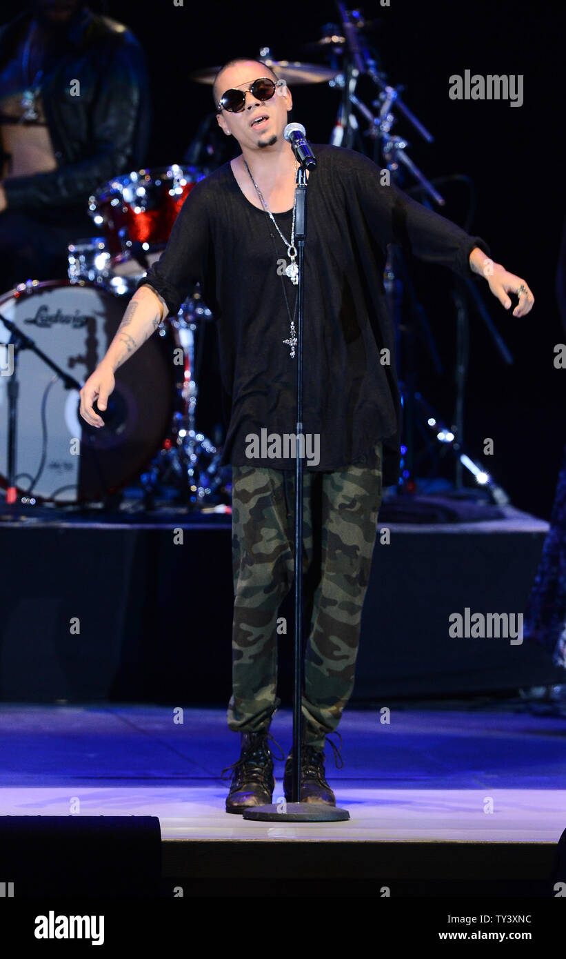 Evan Ross, the son of singer Diana Ross performs before his mother ...