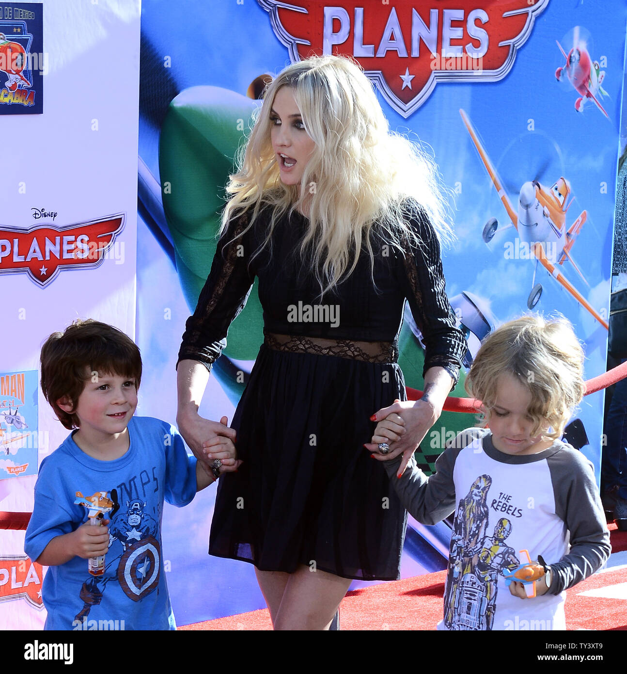 Actress Ashlee Simpson and son Bronx Mowgli Wentz (R) and an ...
