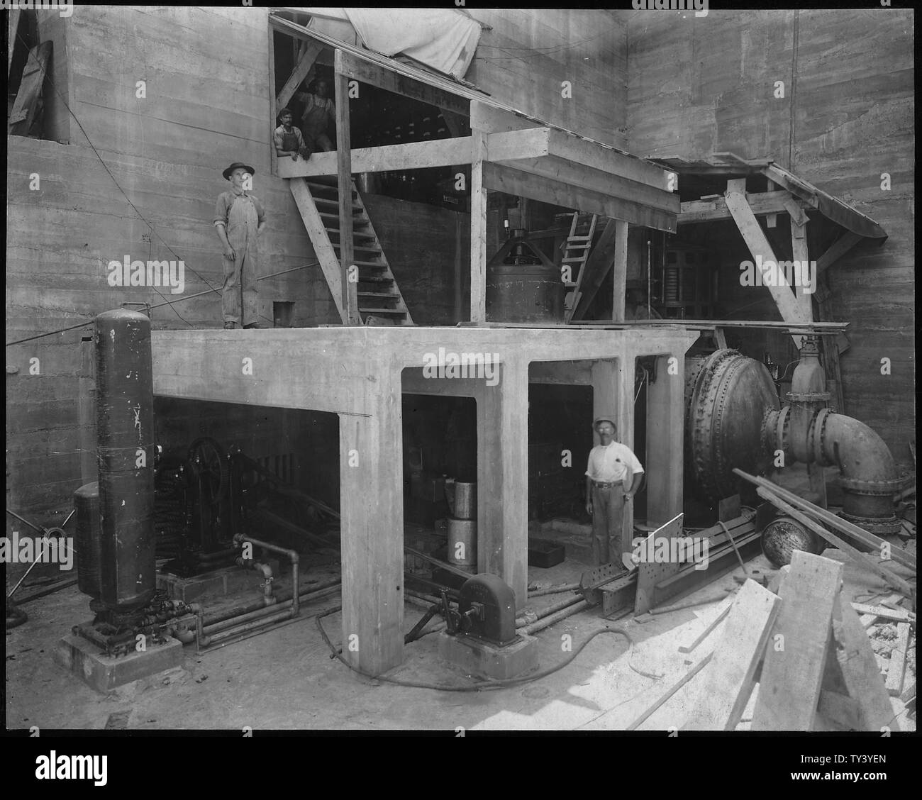Power plant on the roof Black and White Stock Photos & Images - Alamy