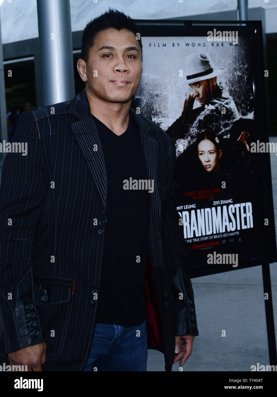 Cung le hi-res stock photography and images - Alamy