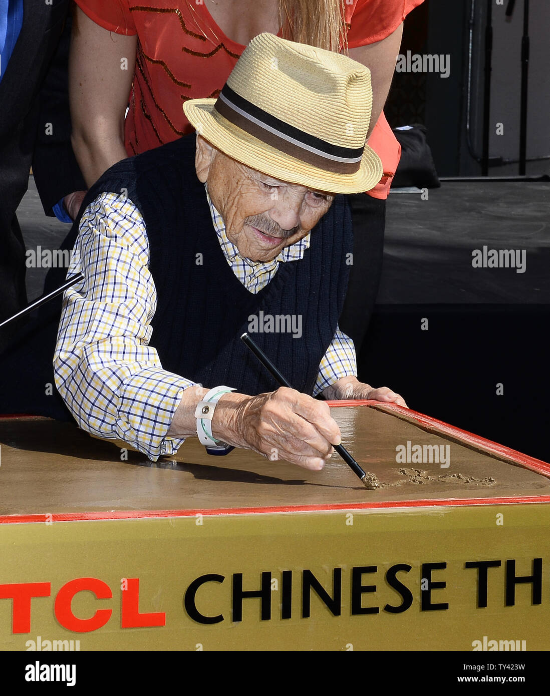 Actor Jerry Maren, who played The Lollipop Kid in the film classic "The ...