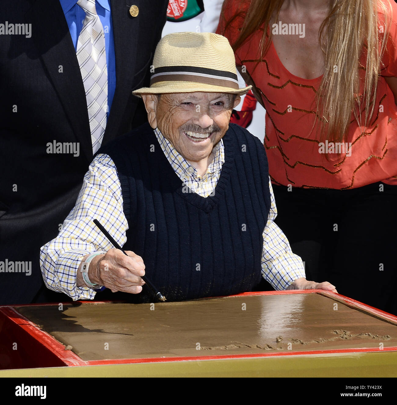 Actor Jerry Maren, who played The Lollipop Kid in the film classic "The ...