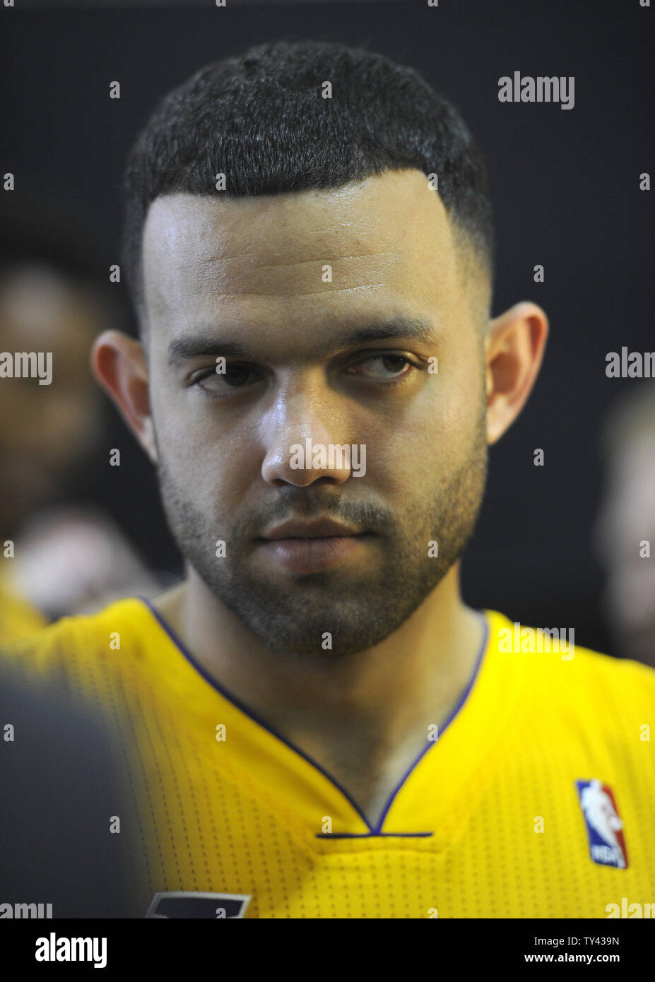 Jordan farmar los angeles lakers hi-res stock photography and images ...