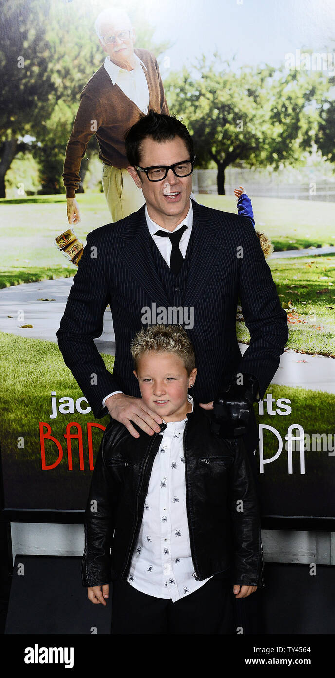 Johnny knoxville irving zisman jackson nicoll billy jackass presents hi ...