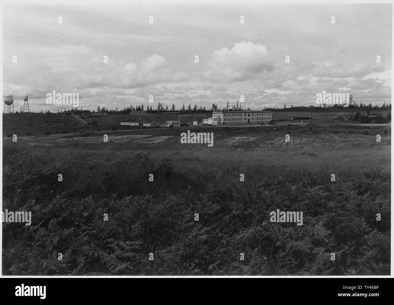 Federal prison dormitory hi-res stock photography and images - Alamy