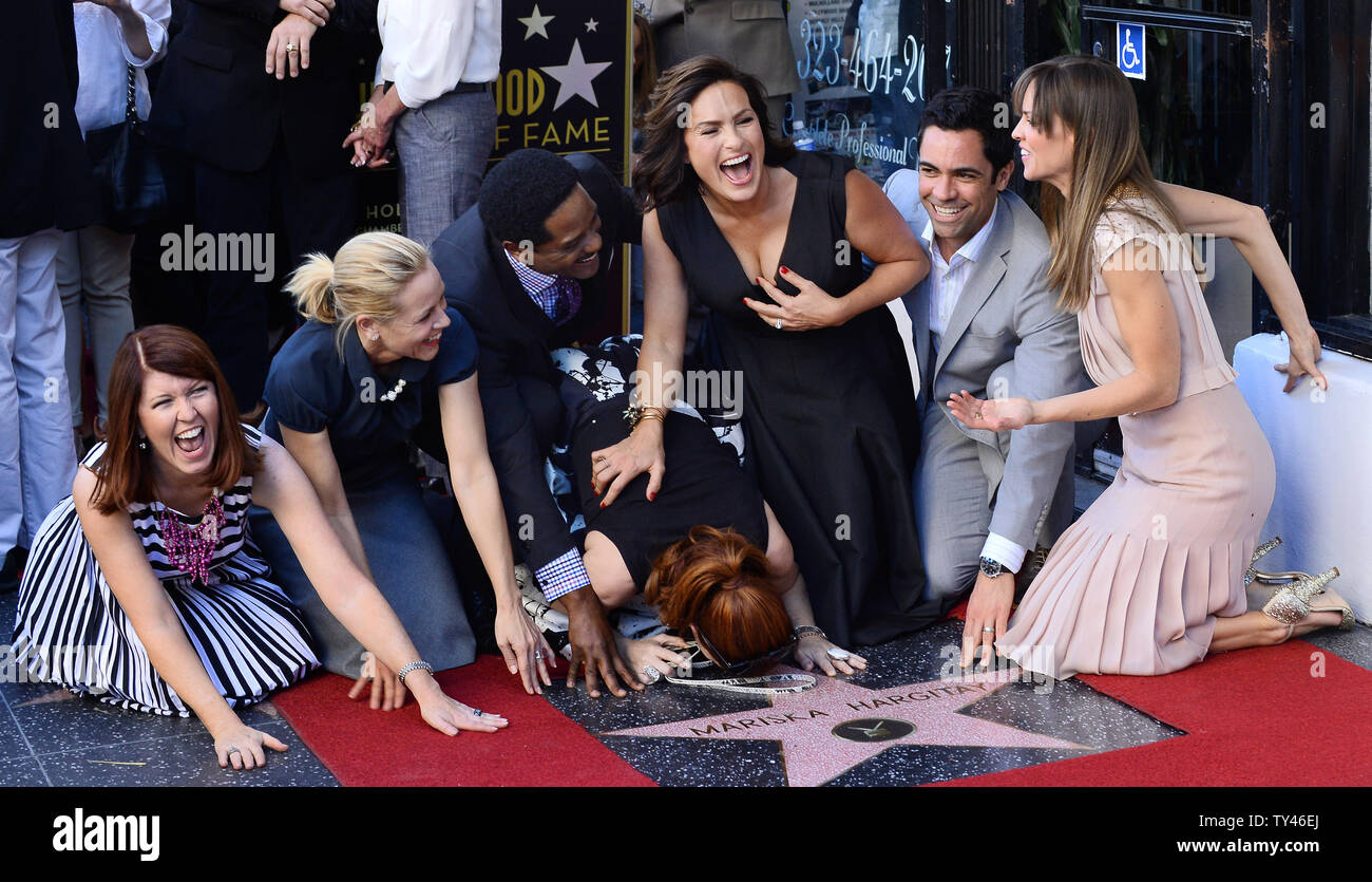 Actors Kate Flannery, Maria Bello, Blair Underwood, Debra Messing ...