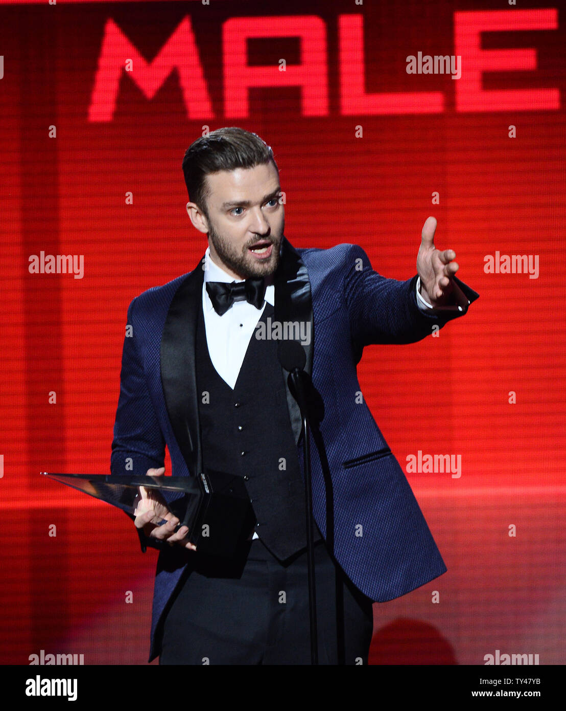 Singer Justin Timberlake wins Favorite Male Artist-Soul/R&B at the 41st ...