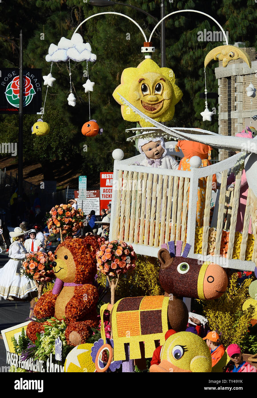 Kaiser Permanente's float "First Steps in Total Health" won the Lathrop ...