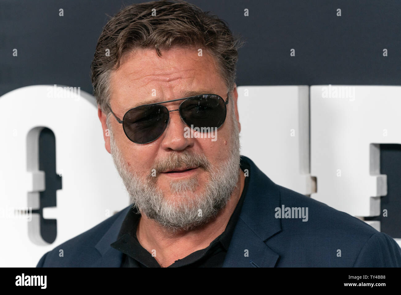 The loudest voice russell crowe hi-res stock photography and images - Alamy