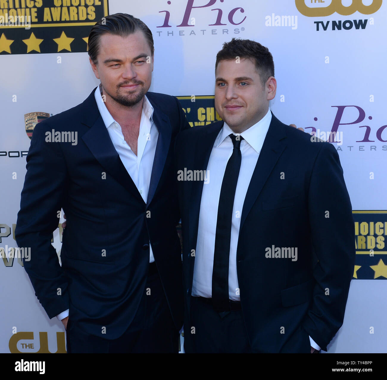 Actors Leonardo DiCaprio (L) and Jonah Hill attend the 19th annual ...