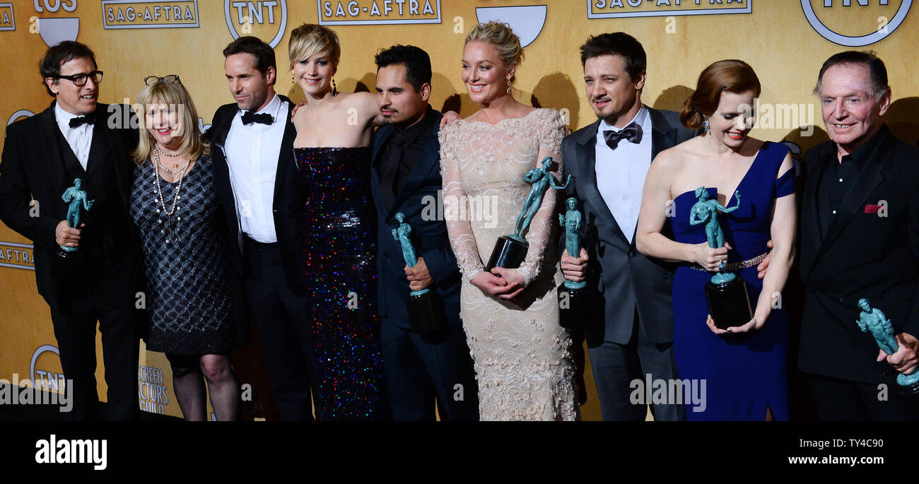 Writer-director David O. Russell (L) appears backstage with "American ...