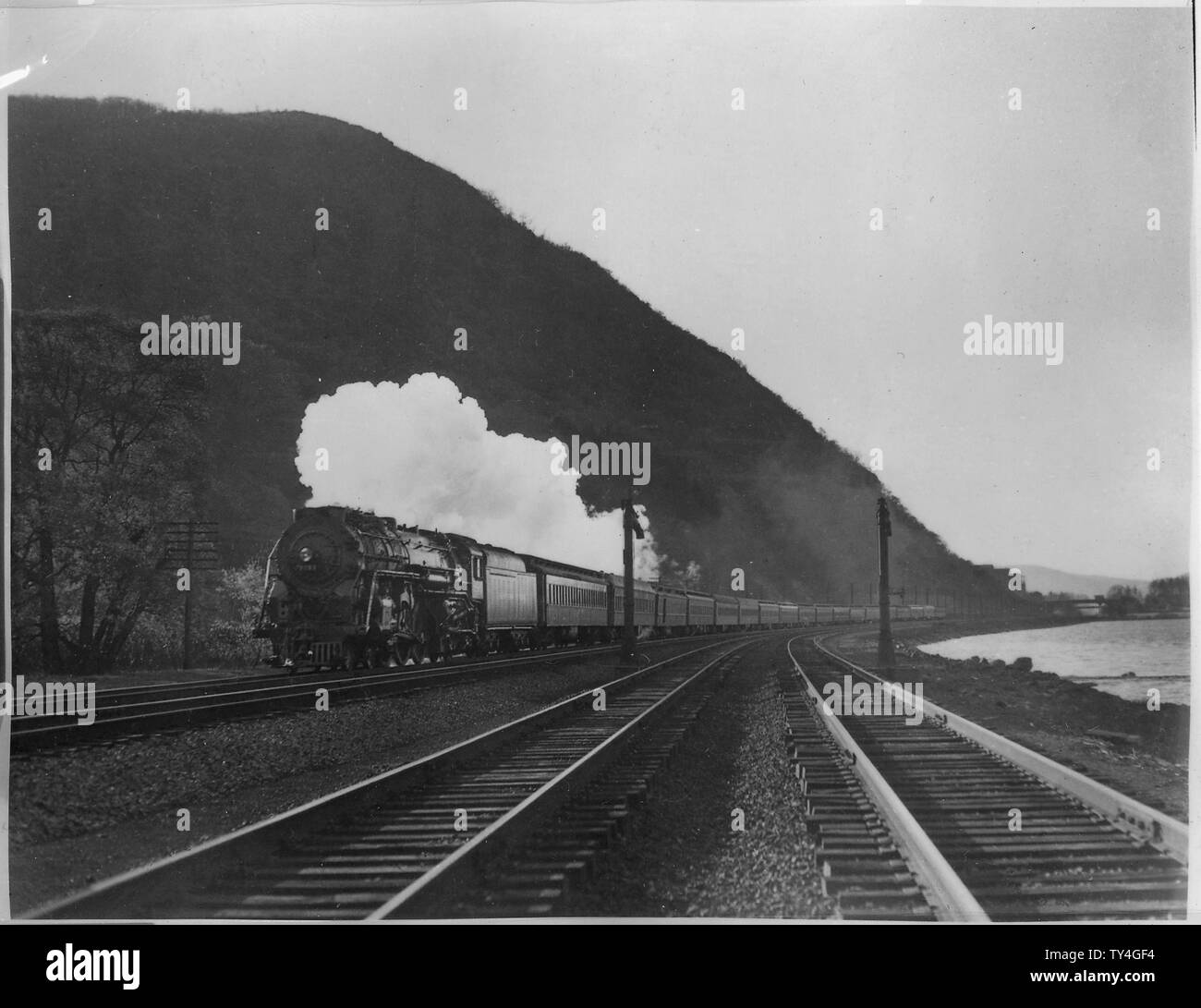 Franklin D. Roosevelt funeral train enroute to Hyde Park Stock Photo ...