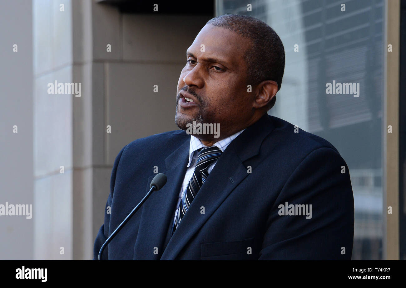 Tavis smiley hi-res stock photography and images - Alamy