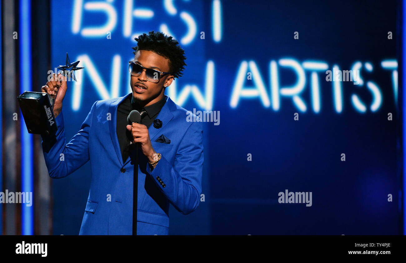 August Alsina accepts his Best New Artist award during the 14th annual ...