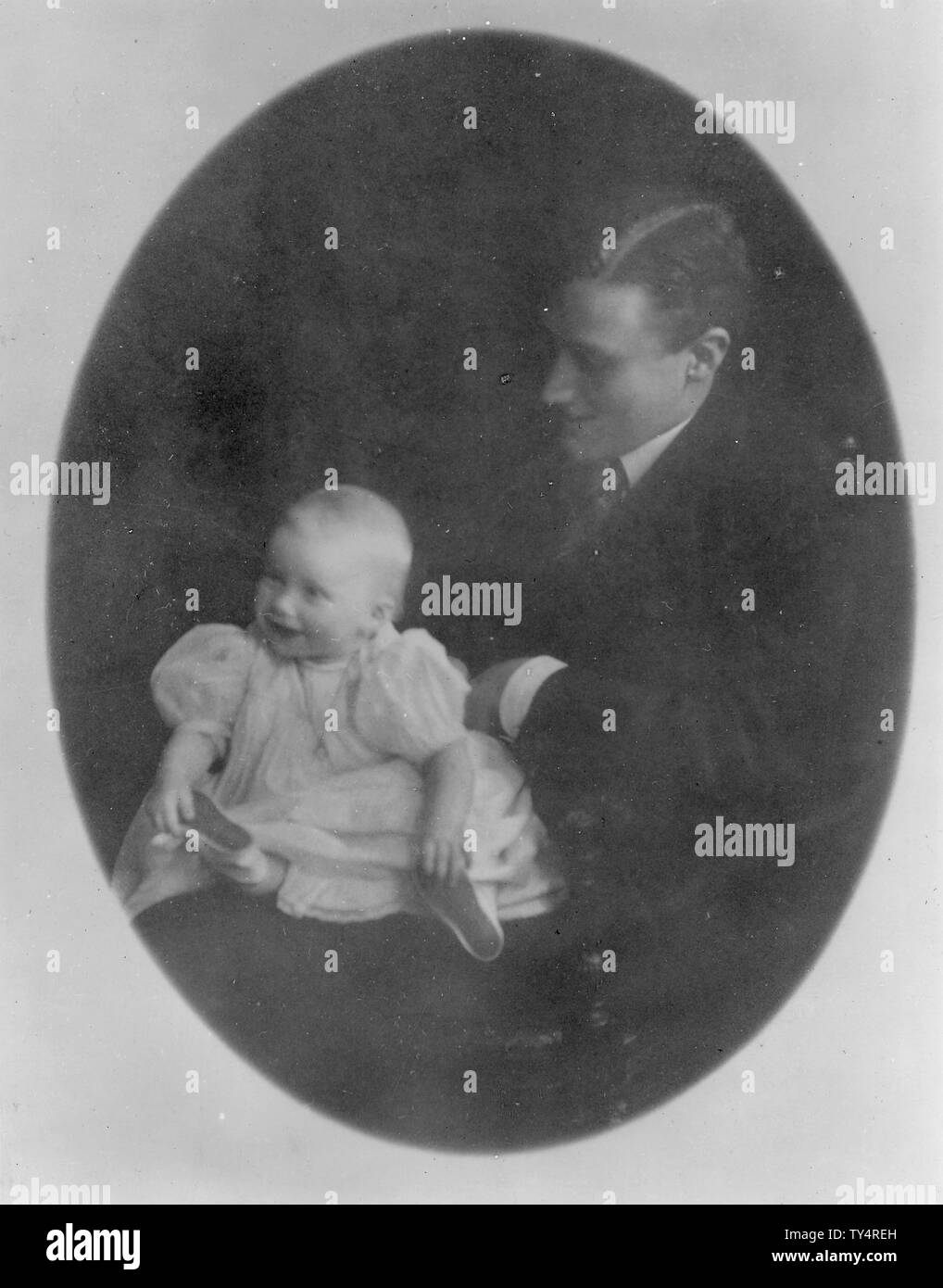 Franklin D. Roosevelt with baby Anna in New York, City Stock Photo - Alamy