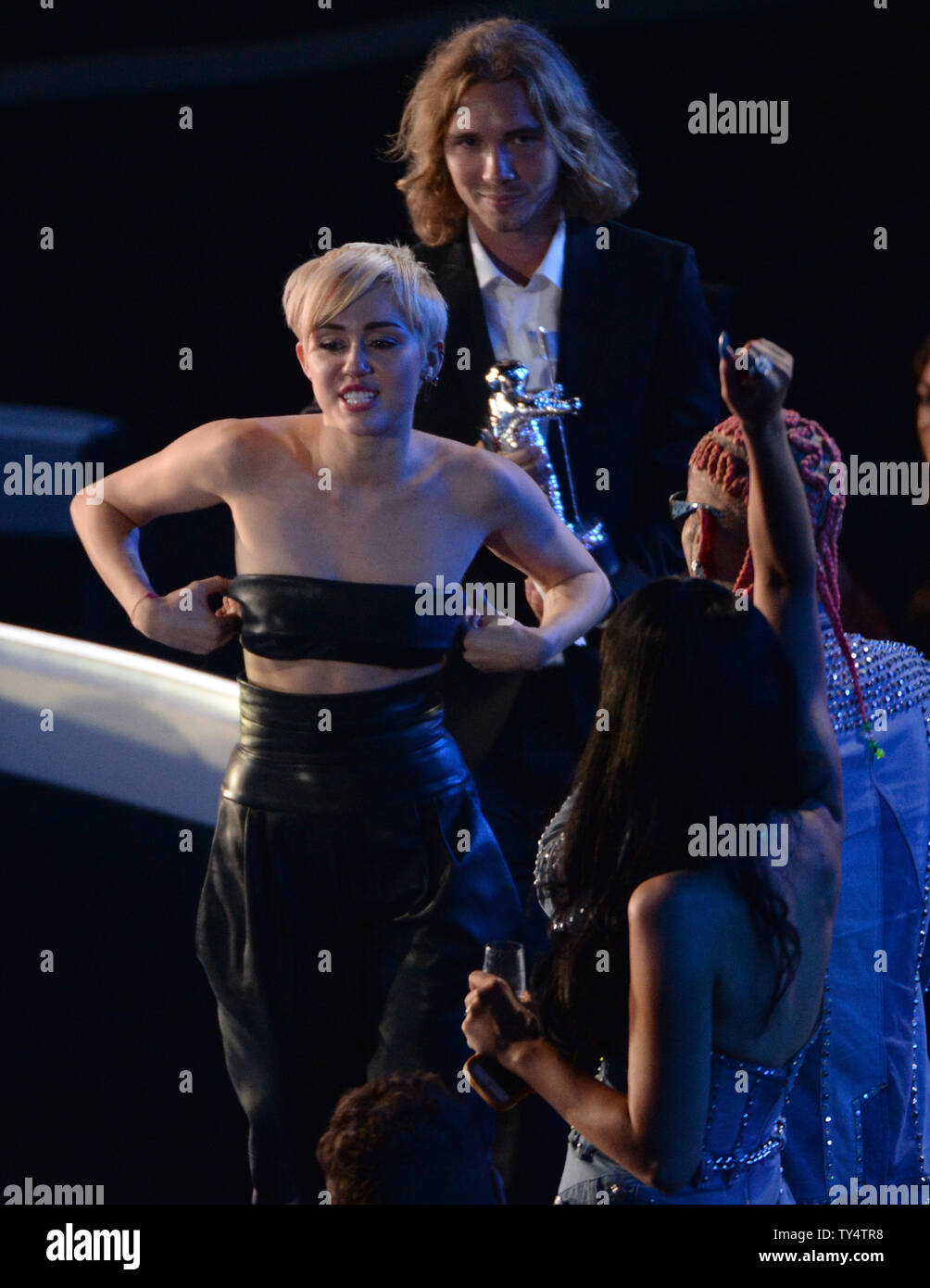 Is she mtv hi-res stock photography and images - Alamy