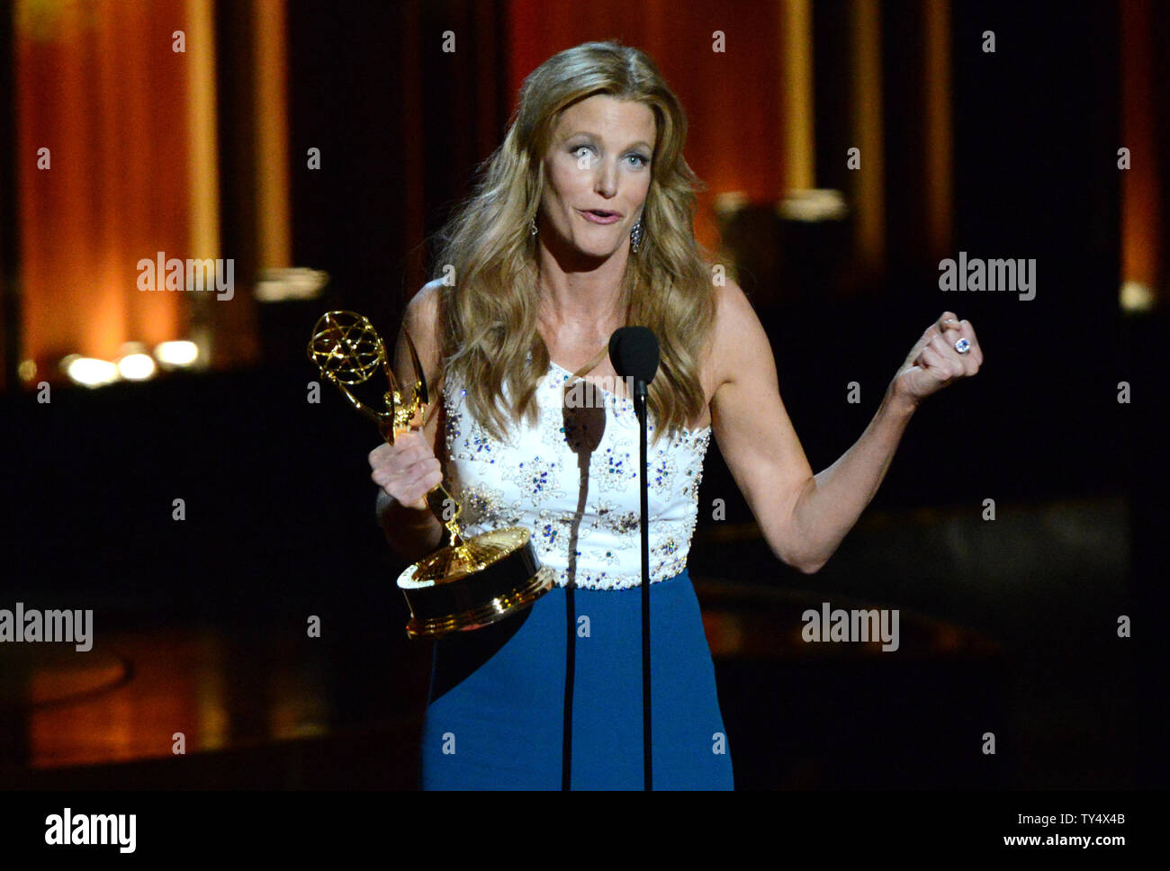 Anna gunn breaking bad hi-res stock photography and images - Alamy