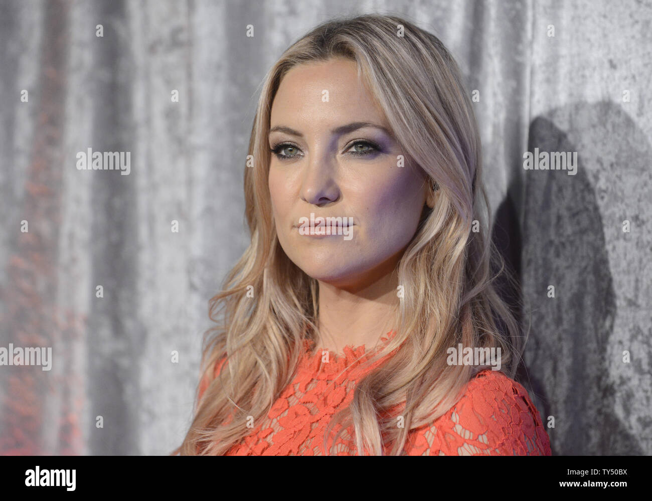 Kate Hudson attends the 25th Courage in Journalism awards in Beverly ...