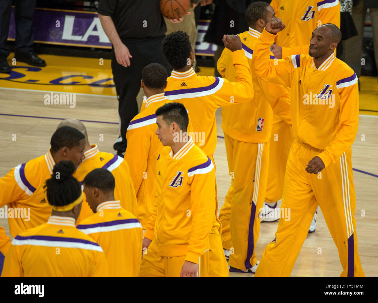Kobe bryant 2014 hi-res stock photography and images - Alamy