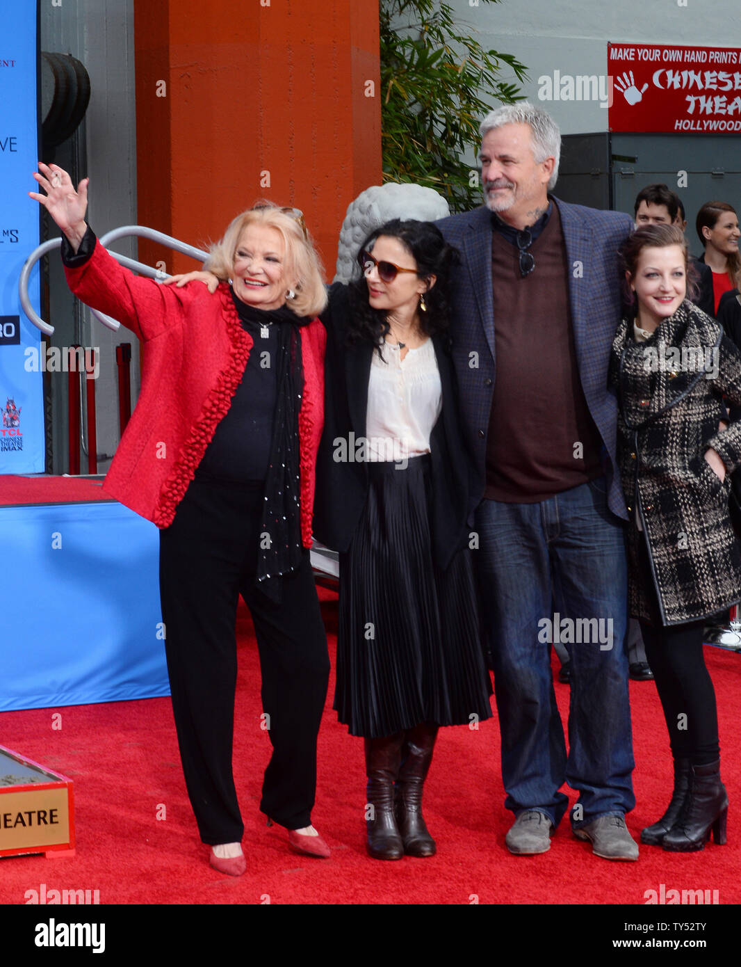 Gena rowland hi-res stock photography and images - Alamy