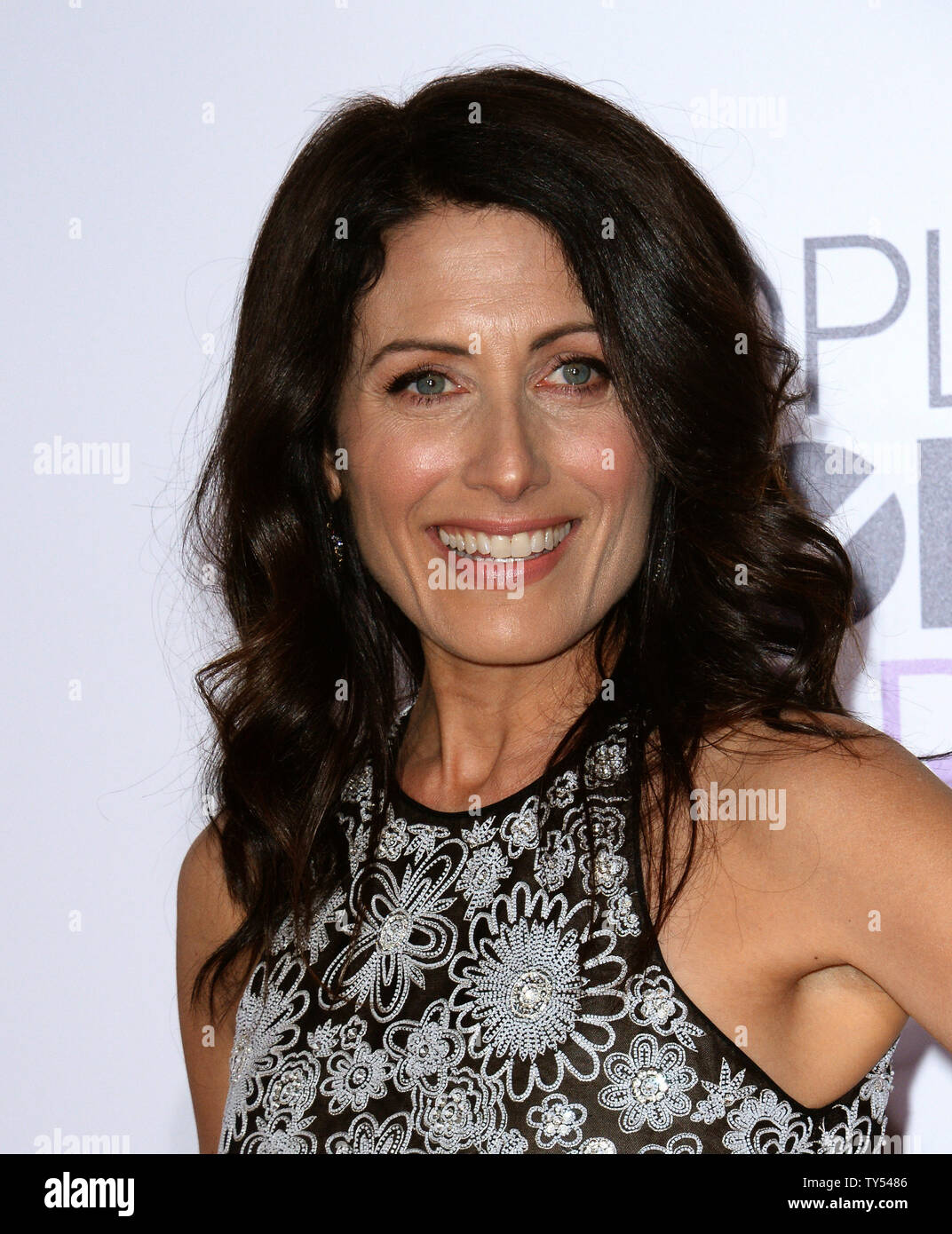 Actress Lisa Edelstein arrives for the 41st annual People's Choice ...