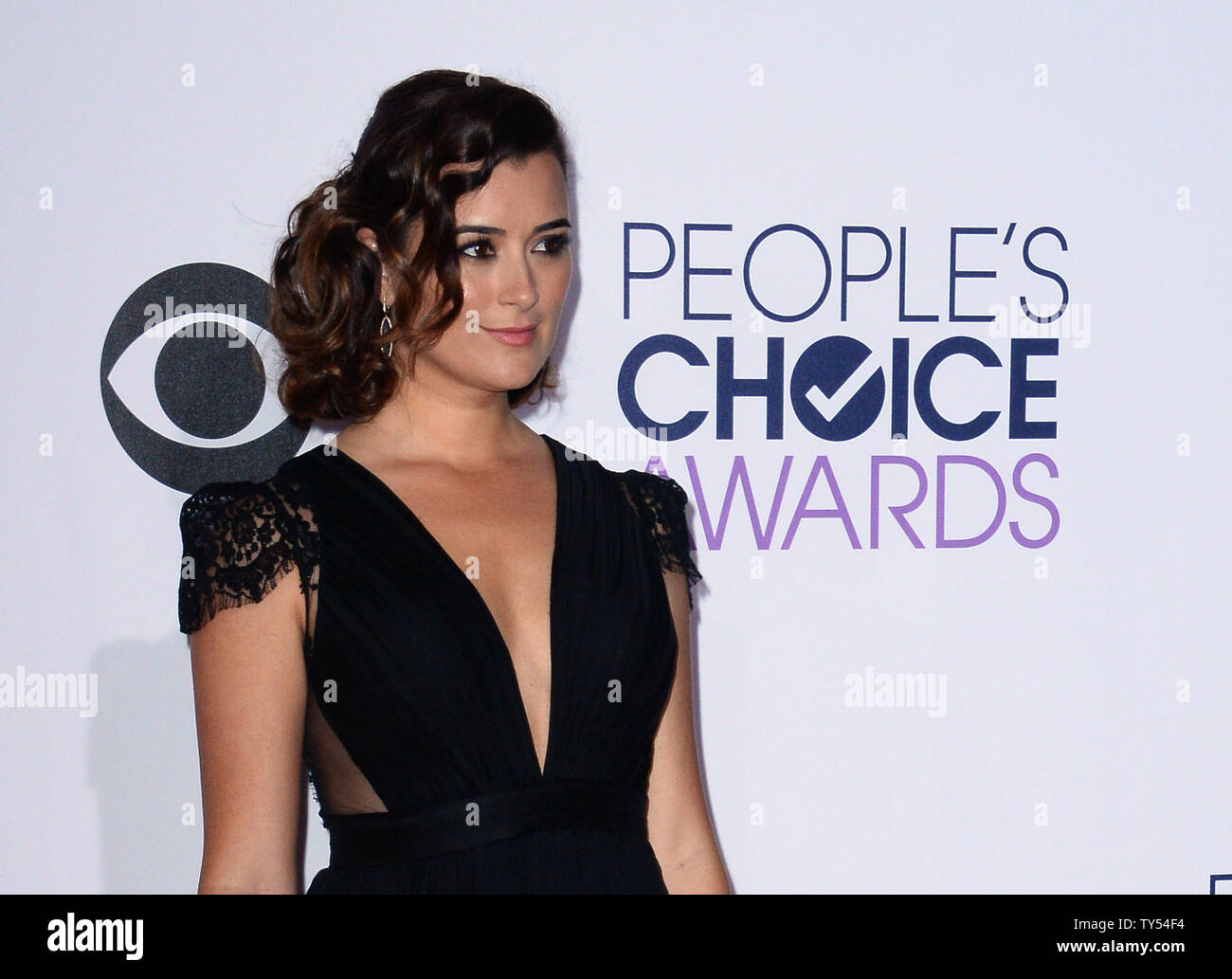 Actress Cote de Pablo arrives for the 41st annual People's Choice ...