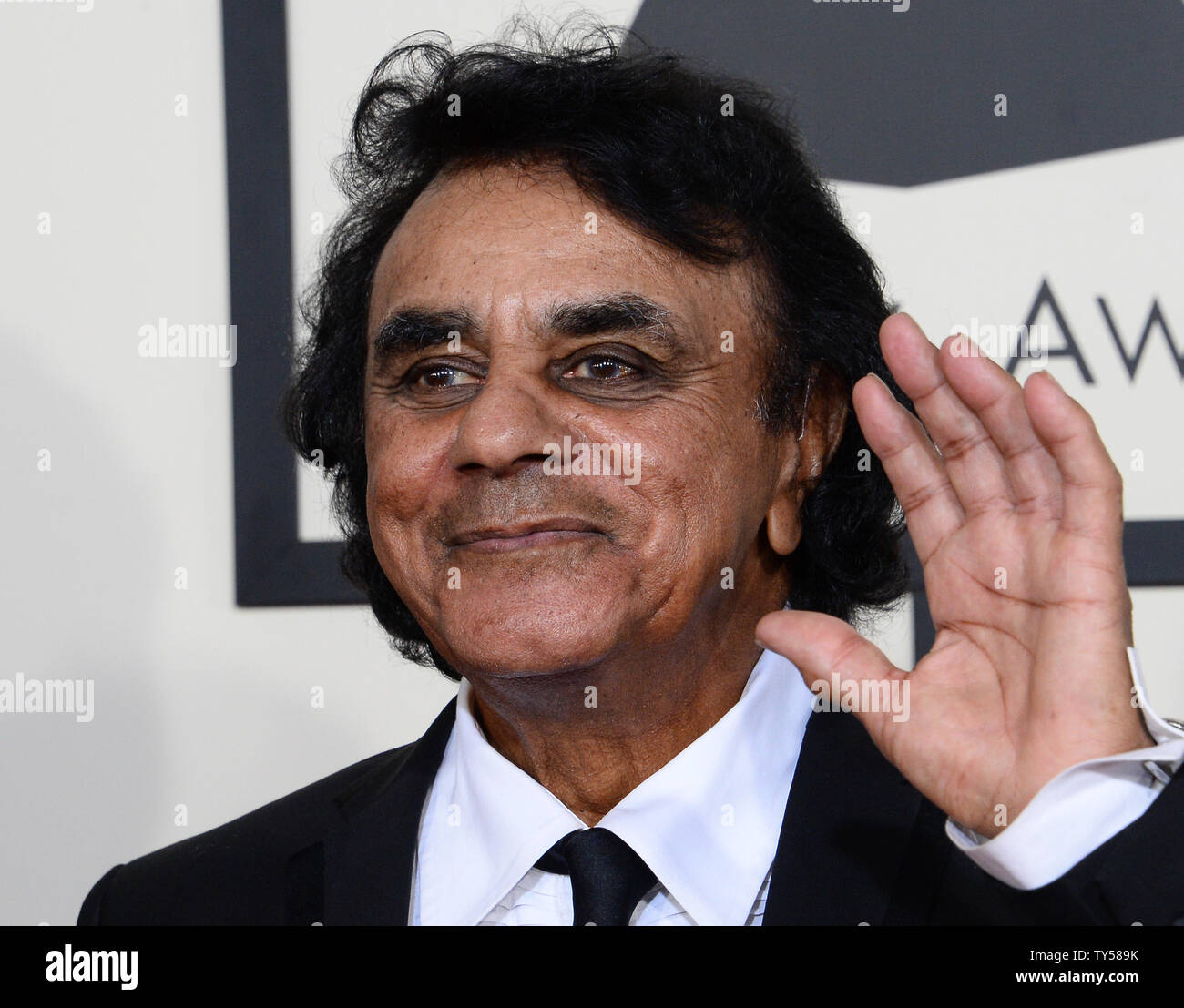 Johnny Mathis arrives for the 57th Grammy Awards at Staples Center in ...