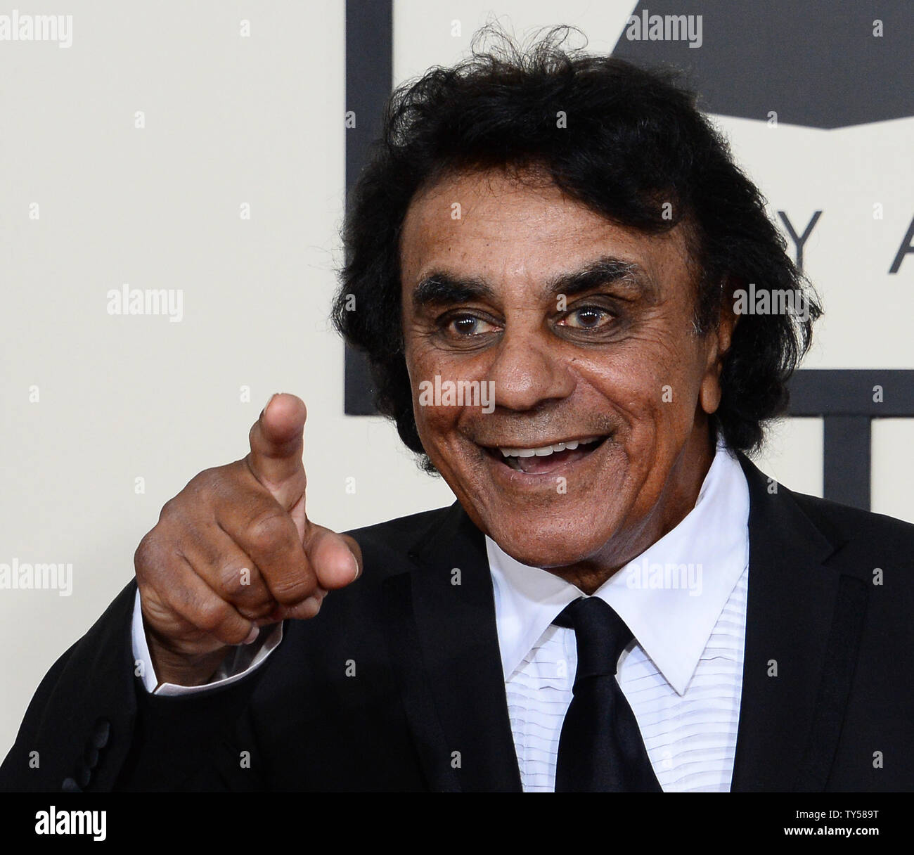 Johnny Mathis arrives for the 57th Grammy Awards at Staples Center in ...