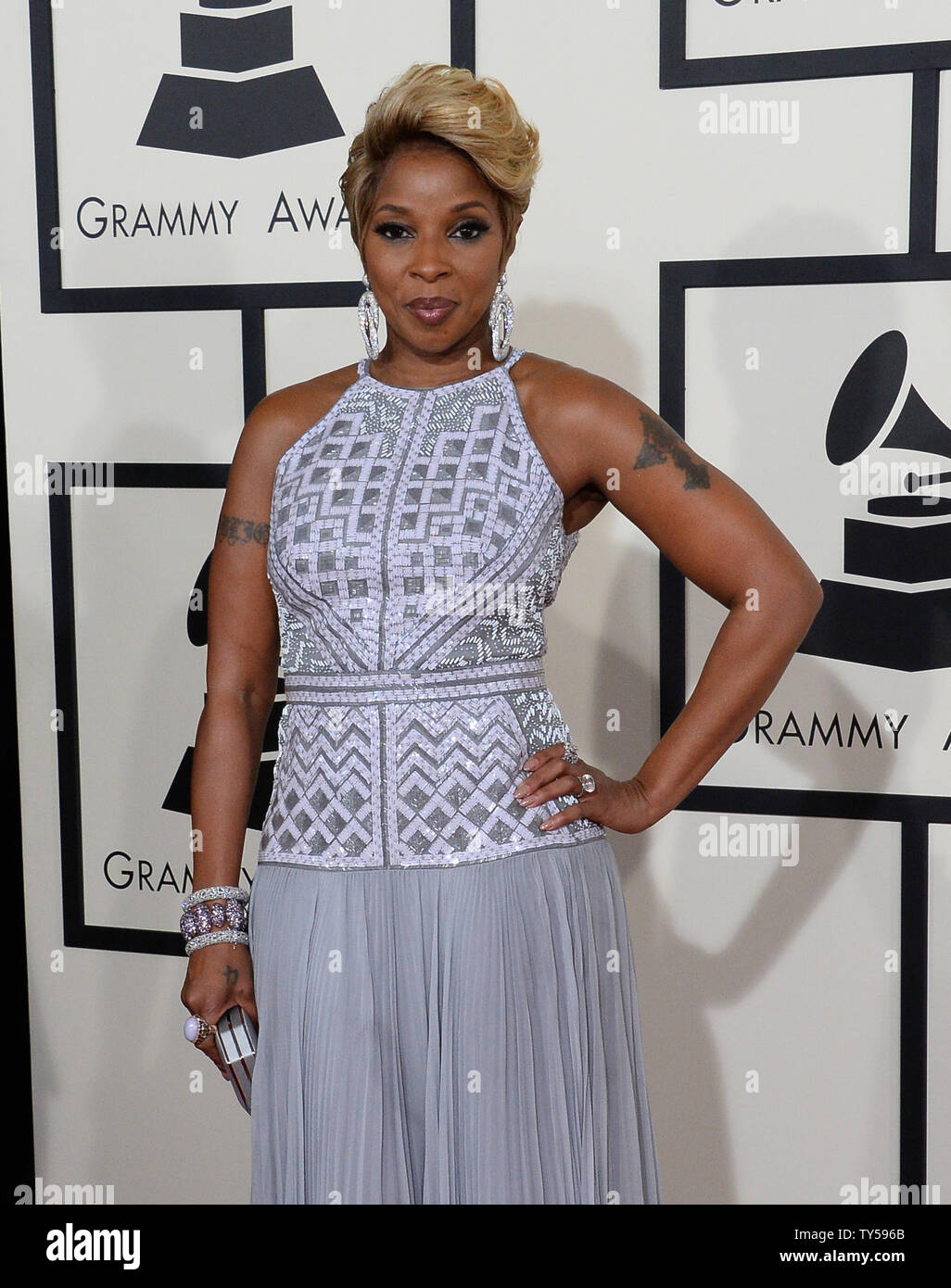 Singer Mary Jane Blige arrives for the 57th Grammy Awards at Staples ...